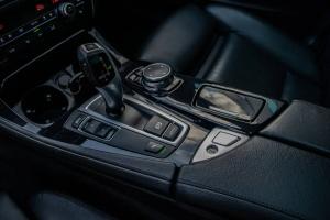 BMW 520 2014 in Tukums, with an engine capacity of 2.00 L and mileage of 260 thousand km for 13490 €, photo 26 on AUTOMOTO.COM.LV
