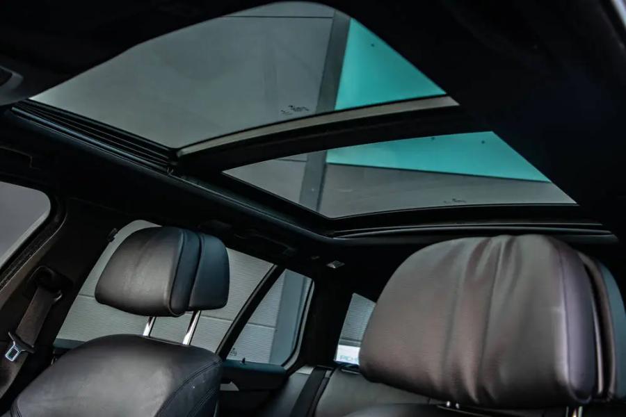 BMW 520 2014 in Tukums, with an engine capacity of 2.00 L and mileage of 260 thousand km for 13490 €, photo 34 on AUTOMOTO.COM.LV