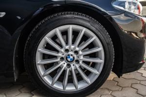 BMW 520 2014 in Tukums, with an engine capacity of 2.00 L and mileage of 260 thousand km for 13490 €, photo 43 on AUTOMOTO.COM.LV