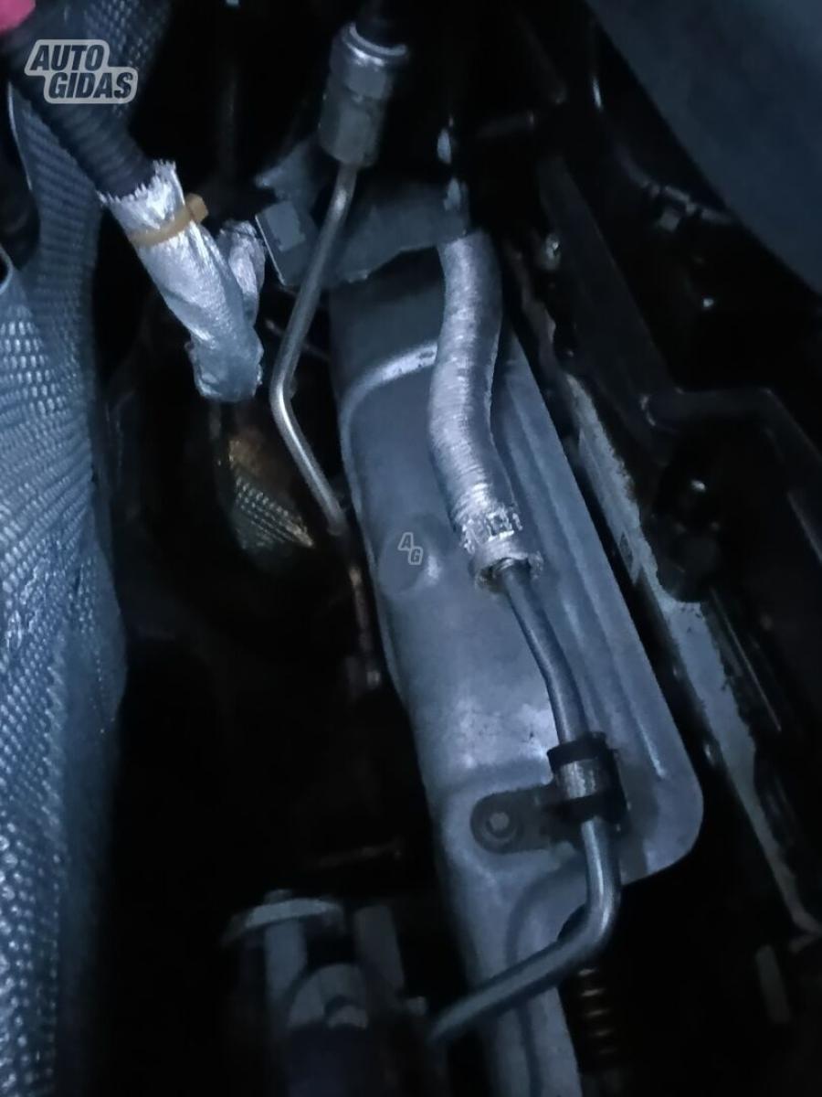 BMW 520 2015 in Kaunas, with an engine capacity of 2.00 L and mileage of 255 thousand km for 12150 €, photo 17 on AUTOMOTO.COM.LV