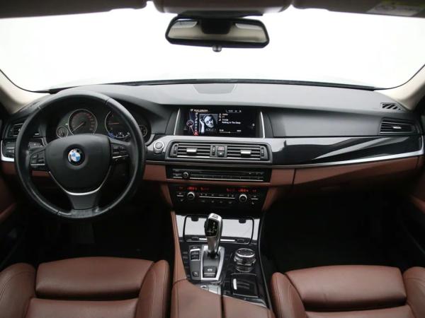BMW 520 2016 in Vilnius, with an engine capacity of 2.00 L and mileage of 191 thousand km for 13799 €, photo 2 on AUTOMOTO.COM.LV