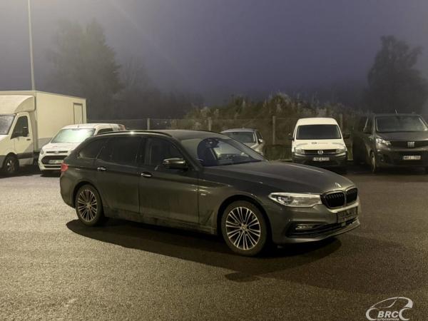 BMW 520 2017 in Vilnius, with an engine capacity of 2.00 L and mileage of 330 thousand km for 15900 €, photo 1 on AUTOMOTO.COM.LV