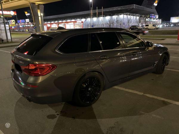 BMW 520 2017 Plungė, ar dzinēja tilpumu 2.00 L un nobraukumu 263 tūkst. km par 16000 €, foto 2 vietnē AUTOMOTO.COM.LV