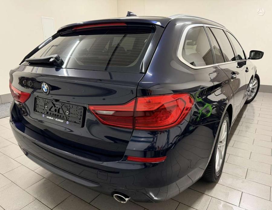 BMW 520 2018 in Kaunas, with an engine capacity of 2.00 L and mileage of 279 thousand km for 15390 €, photo 5 on AUTOMOTO.COM.LV