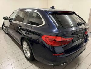 BMW 520 2018 in Kaunas, with an engine capacity of 2.00 L and mileage of 279 thousand km for 15390 €, photo 8 on AUTOMOTO.COM.LV