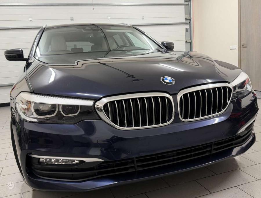 BMW 520 2018 in Kaunas, with an engine capacity of 2.00 L and mileage of 279 thousand km for 15390 €, photo 13 on AUTOMOTO.COM.LV