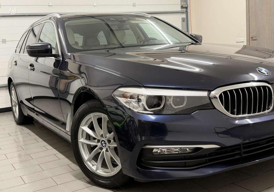 BMW 520 2018 in Kaunas, with an engine capacity of 2.00 L and mileage of 279 thousand km for 15390 €, photo 15 on AUTOMOTO.COM.LV
