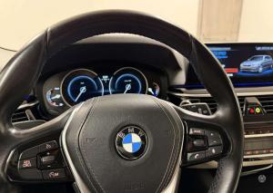BMW 520 2018 in Kaunas, with an engine capacity of 2.00 L and mileage of 279 thousand km for 15390 €, photo 26 on AUTOMOTO.COM.LV