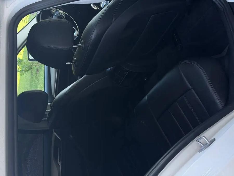 BMW 520 2018 in Riga, with an engine capacity of 2.00 L and mileage of 278 thousand km for 14980 €, photo 11 on AUTOMOTO.COM.LV