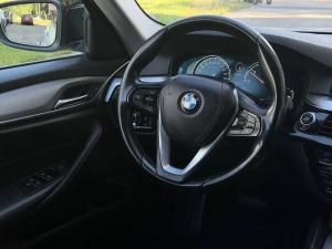 BMW 520 2018 in Riga, with an engine capacity of 2.00 L and mileage of 278 thousand km for 14980 €, photo 14 on AUTOMOTO.COM.LV