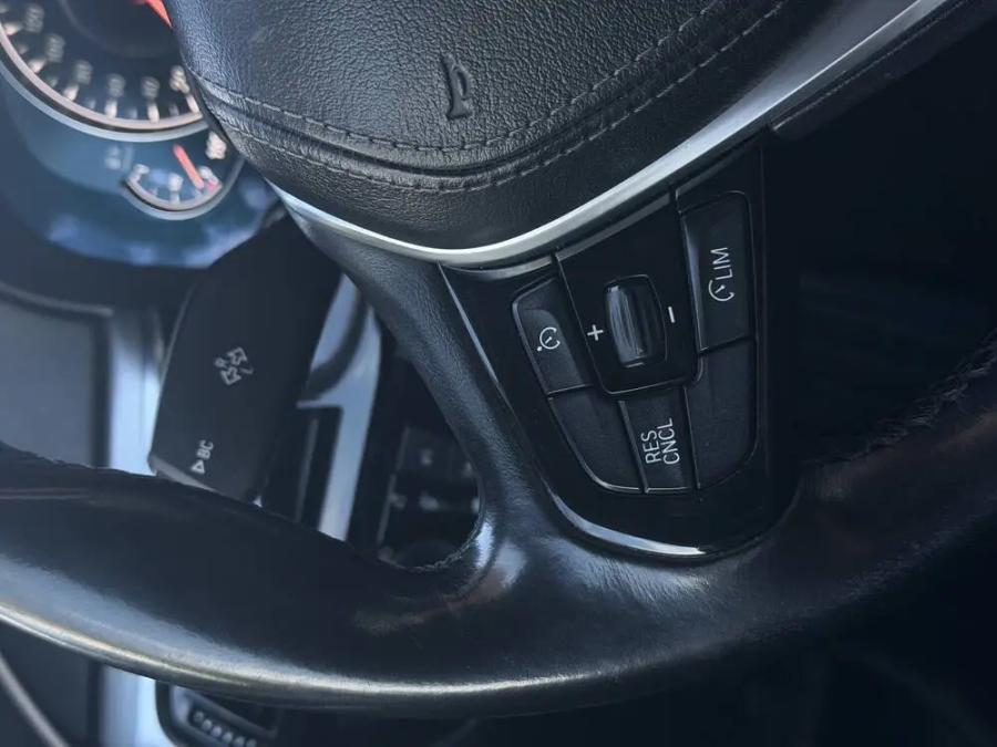 BMW 520 2018 in Riga, with an engine capacity of 2.00 L and mileage of 278 thousand km for 14980 €, photo 15 on AUTOMOTO.COM.LV