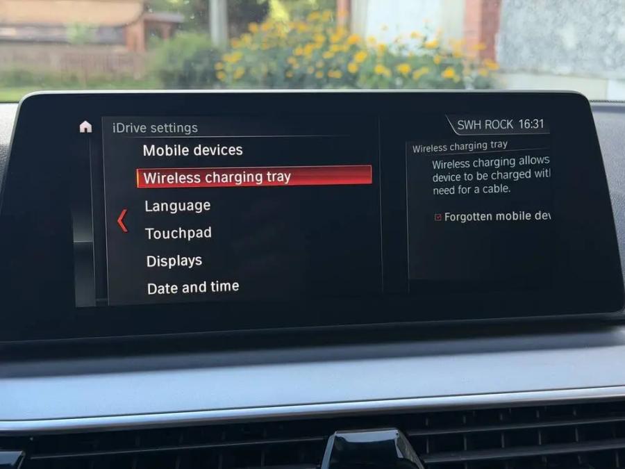 BMW 520 2018 in Riga, with an engine capacity of 2.00 L and mileage of 278 thousand km for 14980 €, photo 23 on AUTOMOTO.COM.LV