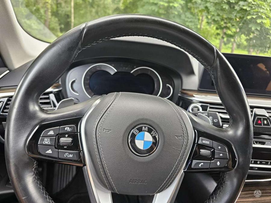 BMW 520 2018 Ukmergė, ar dzinēja tilpumu 2.00 L un nobraukumu 282 tūkst. km par 14200 €, foto 19 vietnē AUTOMOTO.COM.LV