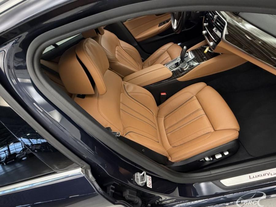 BMW 520 2018 in Vilnius, with an engine capacity of 2.00 L and mileage of 215 thousand km for 17500 €, photo 6 on AUTOMOTO.COM.LV