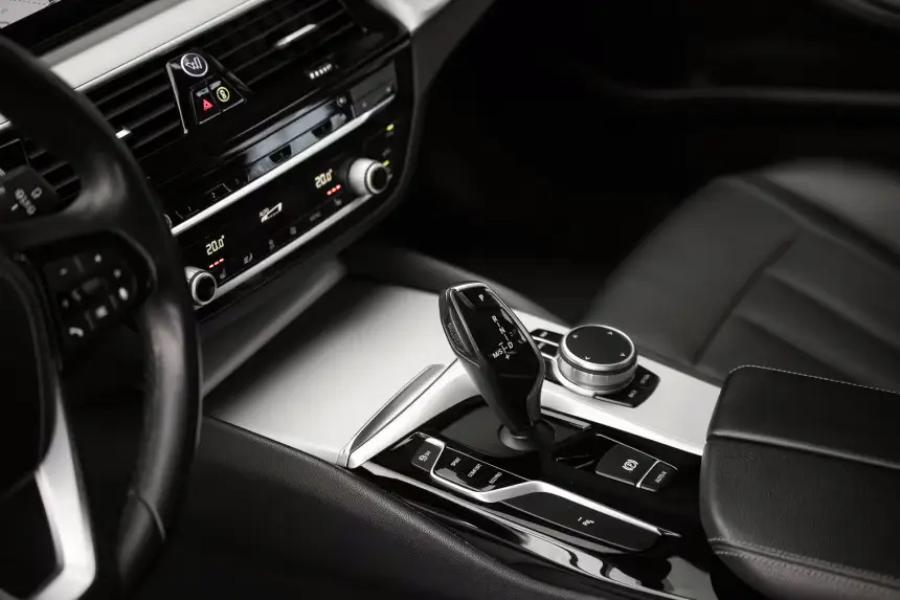 BMW 520 2019 Jelgava, ar dzinēja tilpumu 2.00 L un nobraukumu 184 tūkst. km par 17300 €, foto 12 vietnē AUTOMOTO.COM.LV