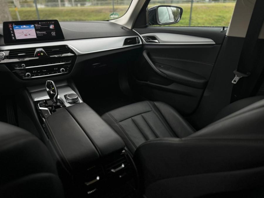 BMW 520 2019 Rīga, ar dzinēja tilpumu 2.00 L un nobraukumu 184 tūkst. km par 18300 €, foto 12 vietnē AUTOMOTO.COM.LV