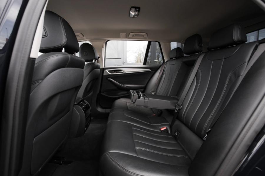 BMW 520 2019 Rīga, ar dzinēja tilpumu 2.00 L un nobraukumu 184 tūkst. km par 18300 €, foto 44 vietnē AUTOMOTO.COM.LV