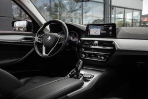 BMW 520 2019 Rīga, ar dzinēja tilpumu 2.00 L un nobraukumu 184 tūkst. km par 18300 €, foto 58 vietnē AUTOMOTO.COM.LV