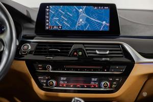 BMW 520 2019 in Vilnius, with an engine capacity of 2.00 L and mileage of 217 thousand km for 19771 €, photo 25 on AUTOMOTO.COM.LV