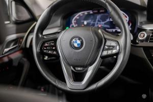 BMW 520 2020 in Vilnius, with an engine capacity of 2.00 L and mileage of 155 thousand km for 29991 €, photo 18 on AUTOMOTO.COM.LV