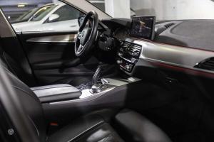 BMW 520 2022 in Vilnius, with an engine capacity of 2.00 L and mileage of 88 thousand km for 35991 €, photo 12 on AUTOMOTO.COM.LV