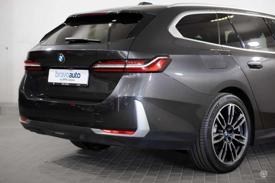BMW 520 2024 in Vilnius, with an engine capacity of 2.00 L and mileage of 35 thousand km for 41991 €, photo 11 on AUTOMOTO.COM.LV