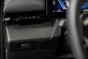 BMW 520 2024 in Vilnius, with an engine capacity of 2.00 L and mileage of 35 thousand km for 41991 €, photo 15 on AUTOMOTO.COM.LV