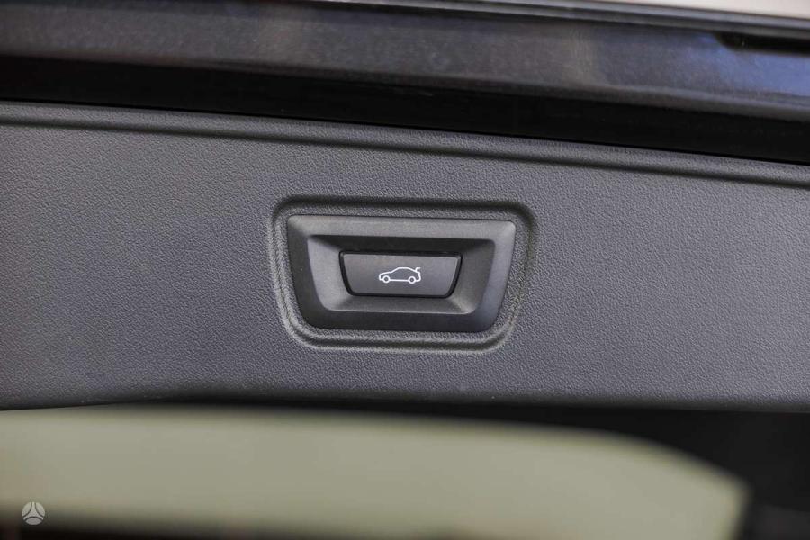 BMW 520 2024 in Vilnius, with an engine capacity of 2.00 L and mileage of 35 thousand km for 41991 €, photo 29 on AUTOMOTO.COM.LV