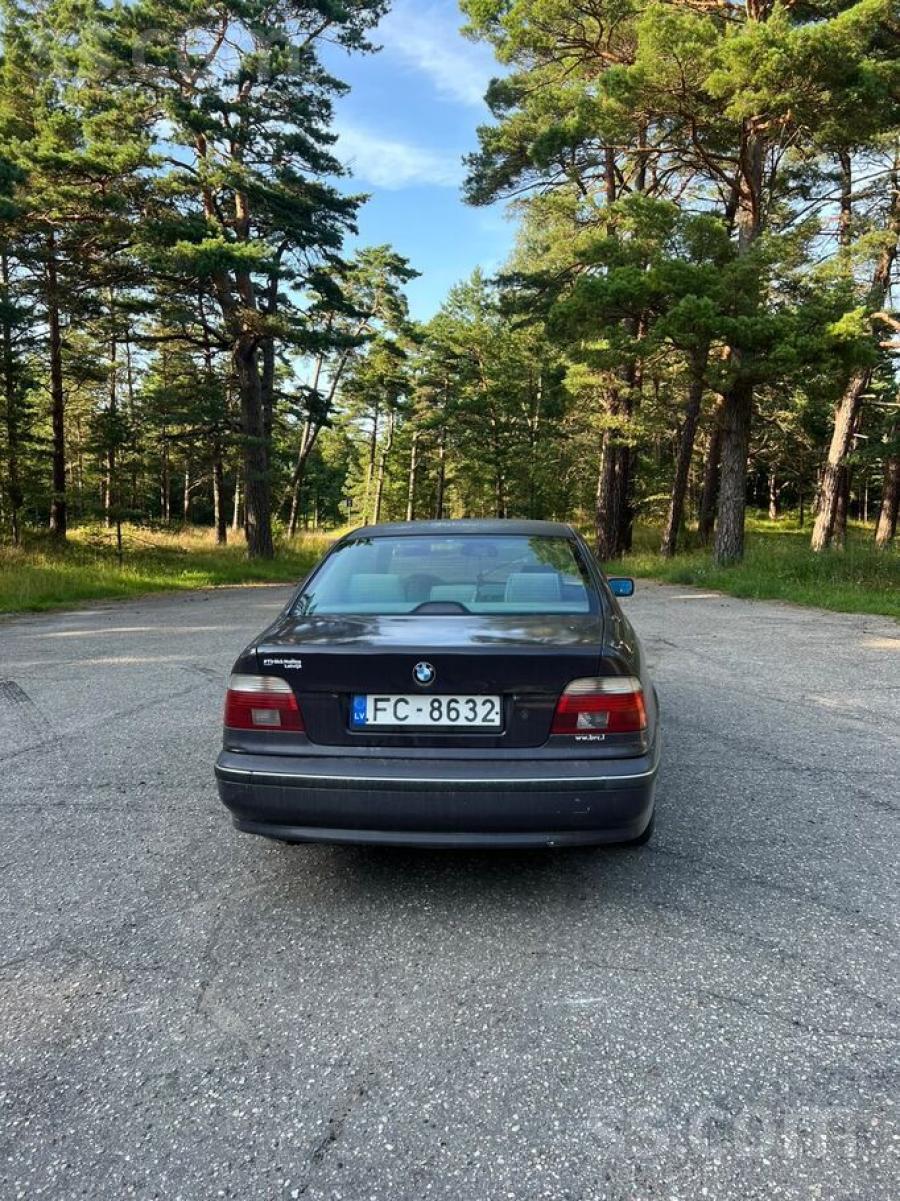 Violet BMW 520 1996 in Liepaja, with an engine capacity of 2.00 L and mileage of 348 thousand km for 1200 €, photo 4 on AUTOMOTO.COM.LV