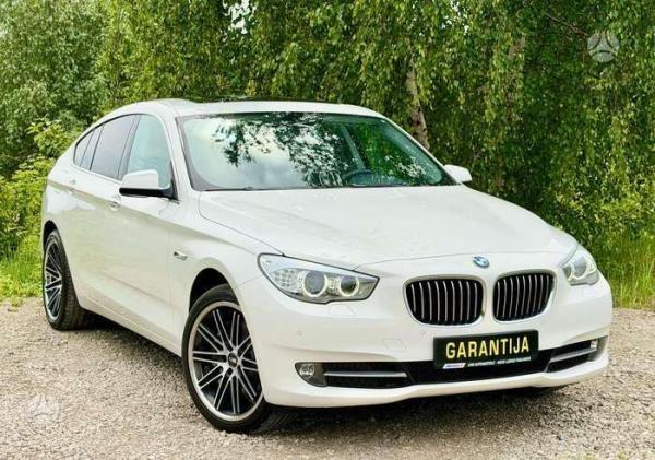 White BMW 520 2013 in Siauliai, with an engine capacity of 2.00 L and mileage of 233 thousand km for 12750 €, photo 1 on AUTOMOTO.COM.LV