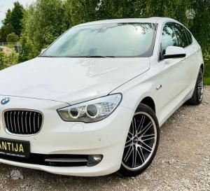 White BMW 520 2013 in Siauliai, with an engine capacity of 2.00 L and mileage of 233 thousand km for 12750 €, photo 17 on AUTOMOTO.COM.LV