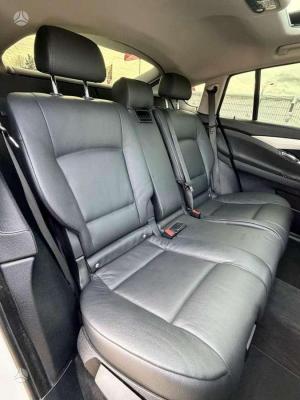 White BMW 520 2013 in Siauliai, with an engine capacity of 2.00 L and mileage of 233 thousand km for 12750 €, photo 27 on AUTOMOTO.COM.LV