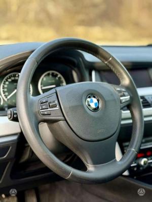 White BMW 520 2013 in Siauliai, with an engine capacity of 2.00 L and mileage of 233 thousand km for 12750 €, photo 22 on AUTOMOTO.COM.LV