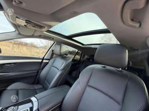 White BMW 520 2013 in Siauliai, with an engine capacity of 2.00 L and mileage of 233 thousand km for 12750 €, photo 26 on AUTOMOTO.COM.LV