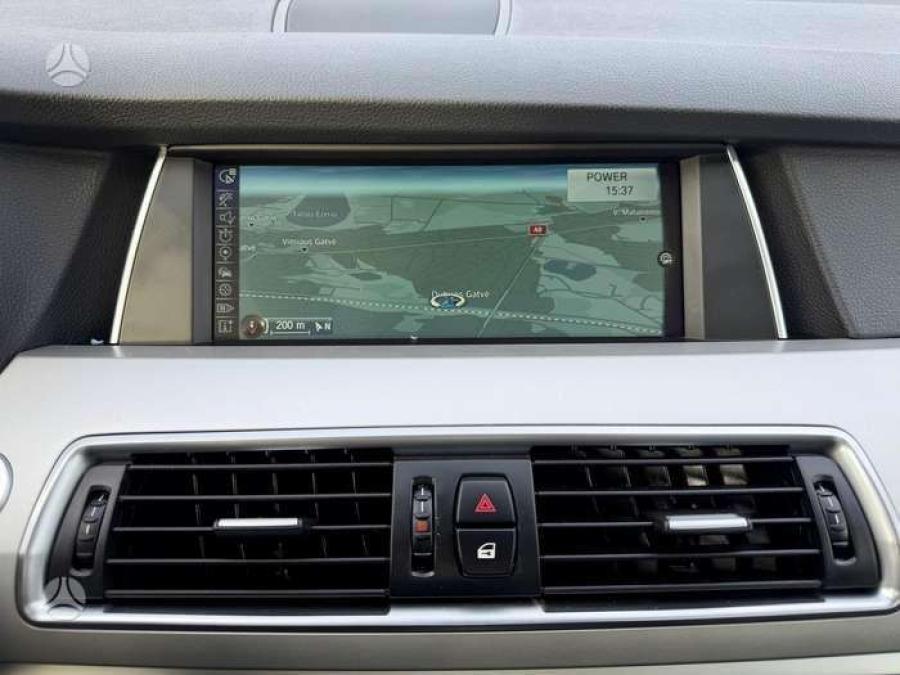 White BMW 520 2013 in Siauliai, with an engine capacity of 2.00 L and mileage of 233 thousand km for 12750 €, photo 36 on AUTOMOTO.COM.LV