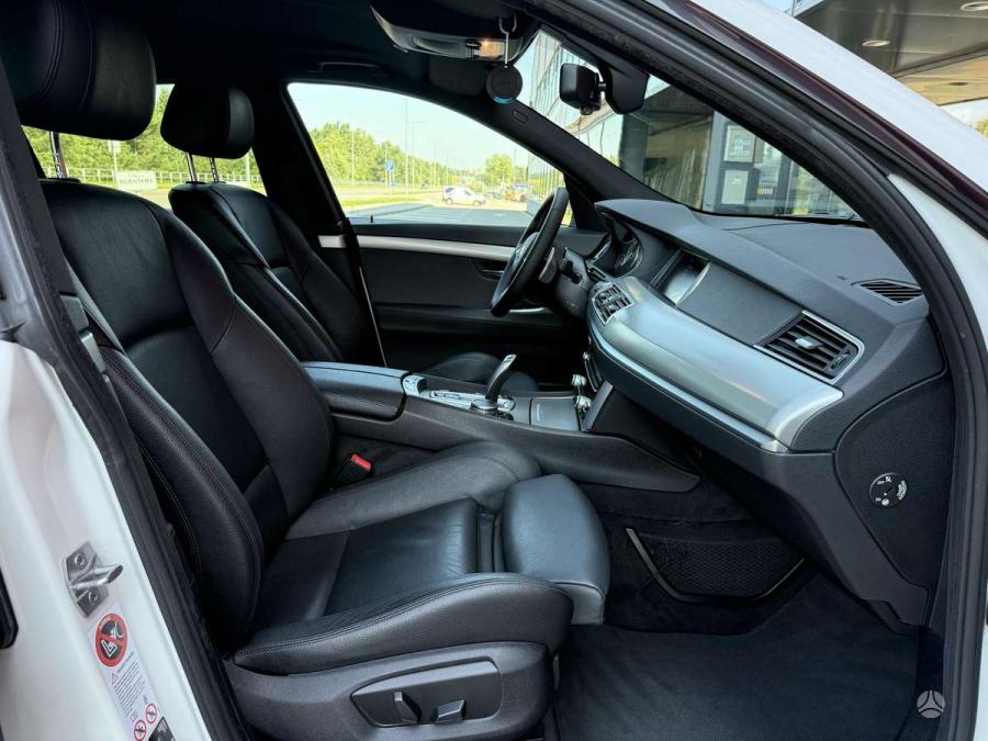 Balts BMW 520 2015 Utena, ar dzinēja tilpumu 2.00 L un nobraukumu 240 tūkst. km par 14500 €, foto 24 vietnē AUTOMOTO.COM.LV