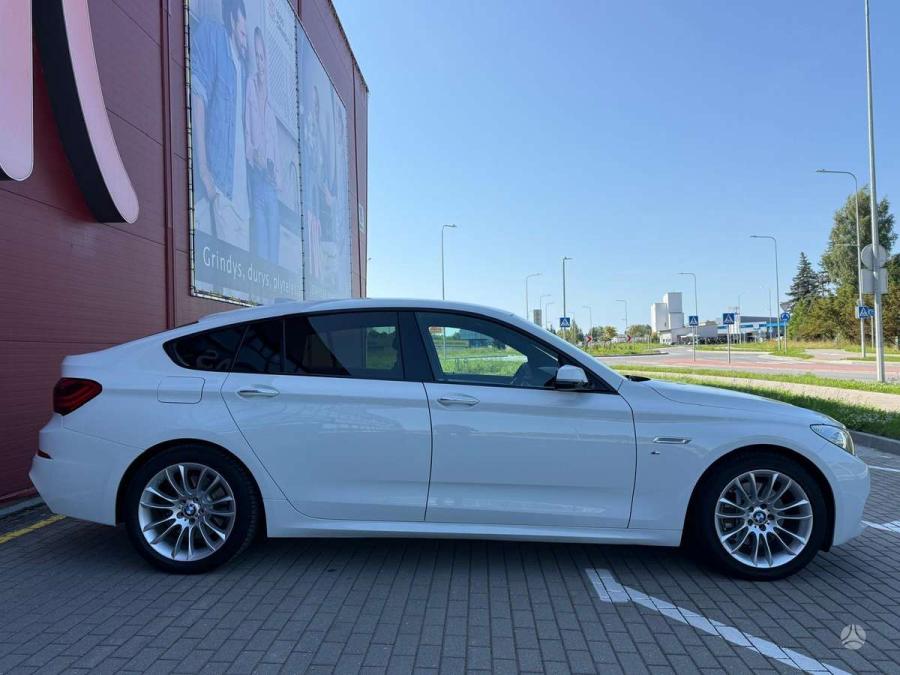 White BMW 520 2015 in Utena, with an engine capacity of 2.00 L and mileage of 240 thousand km for 13990 €, photo 6 on AUTOMOTO.COM.LV