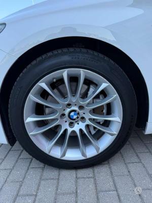 White BMW 520 2015 in Utena, with an engine capacity of 2.00 L and mileage of 240 thousand km for 13990 €, photo 28 on AUTOMOTO.COM.LV