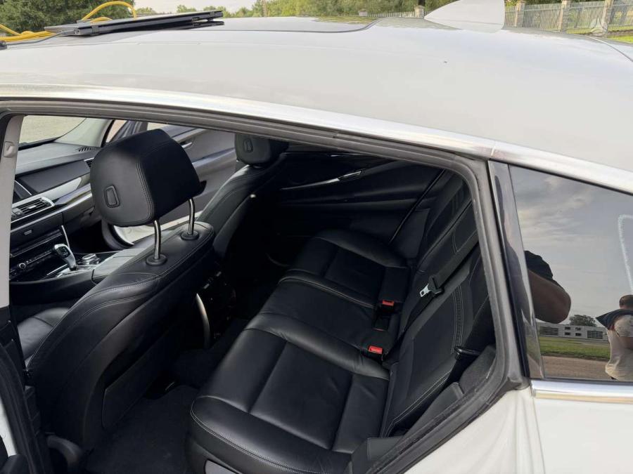 Balts BMW 520 2015 Kauņa, ar dzinēja tilpumu 2.00 L un nobraukumu 184 tūkst. km par 14900 €, foto 16 vietnē AUTOMOTO.COM.LV