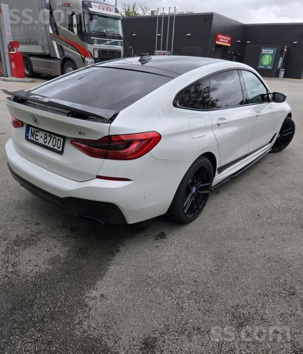 Balts BMW 520 2020 Rīga, ar dzinēja tilpumu 2.00 L un nobraukumu 198 tūkst. km par 29200 €, foto 3 vietnē AUTOMOTO.COM.LV