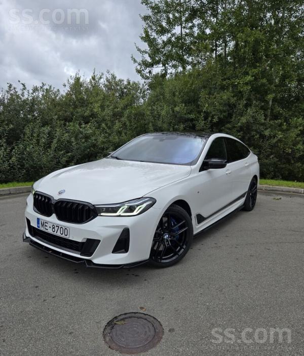 Balts BMW 520 2020 Rīga, ar dzinēja tilpumu 2.00 L un nobraukumu 198 tūkst. km par 29200 €, foto 4 vietnē AUTOMOTO.COM.LV