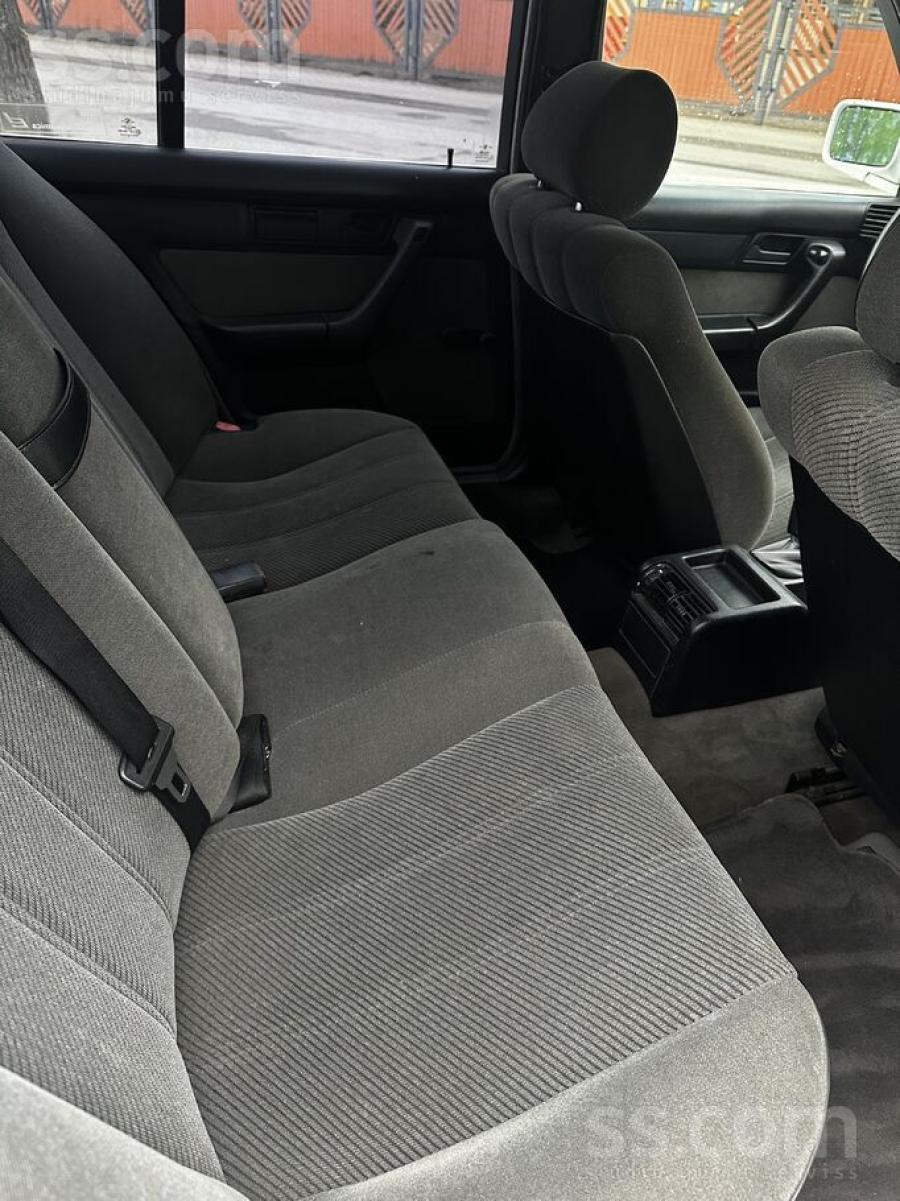 Balts BMW 520 1989 Liepāja, ar dzinēja tilpumu 2.00 L un nobraukumu 280 tūkst. km par 4600 €, foto 9 vietnē AUTOMOTO.COM.LV