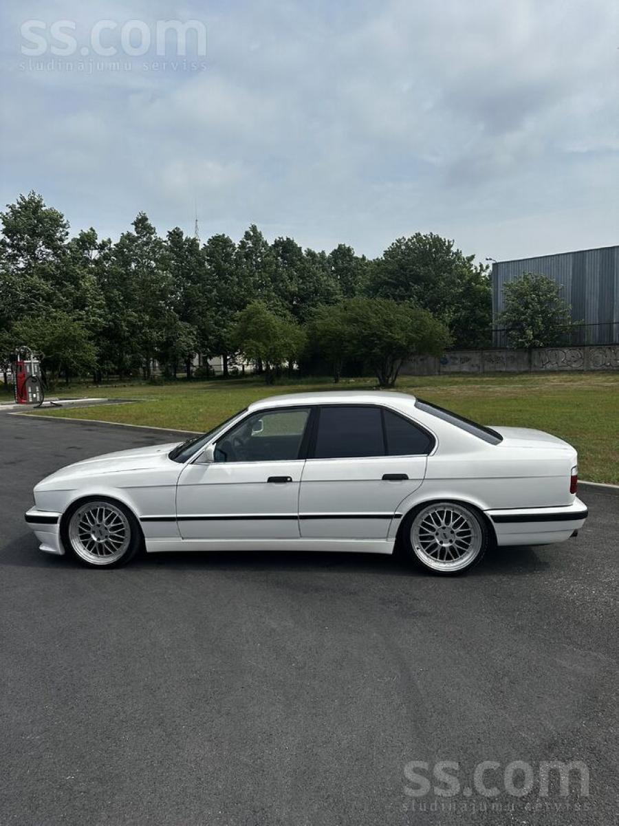 Balts BMW 520 1989 Liepāja, ar dzinēja tilpumu 2.00 L un nobraukumu 280 tūkst. km par 4600 €, foto 11 vietnē AUTOMOTO.COM.LV