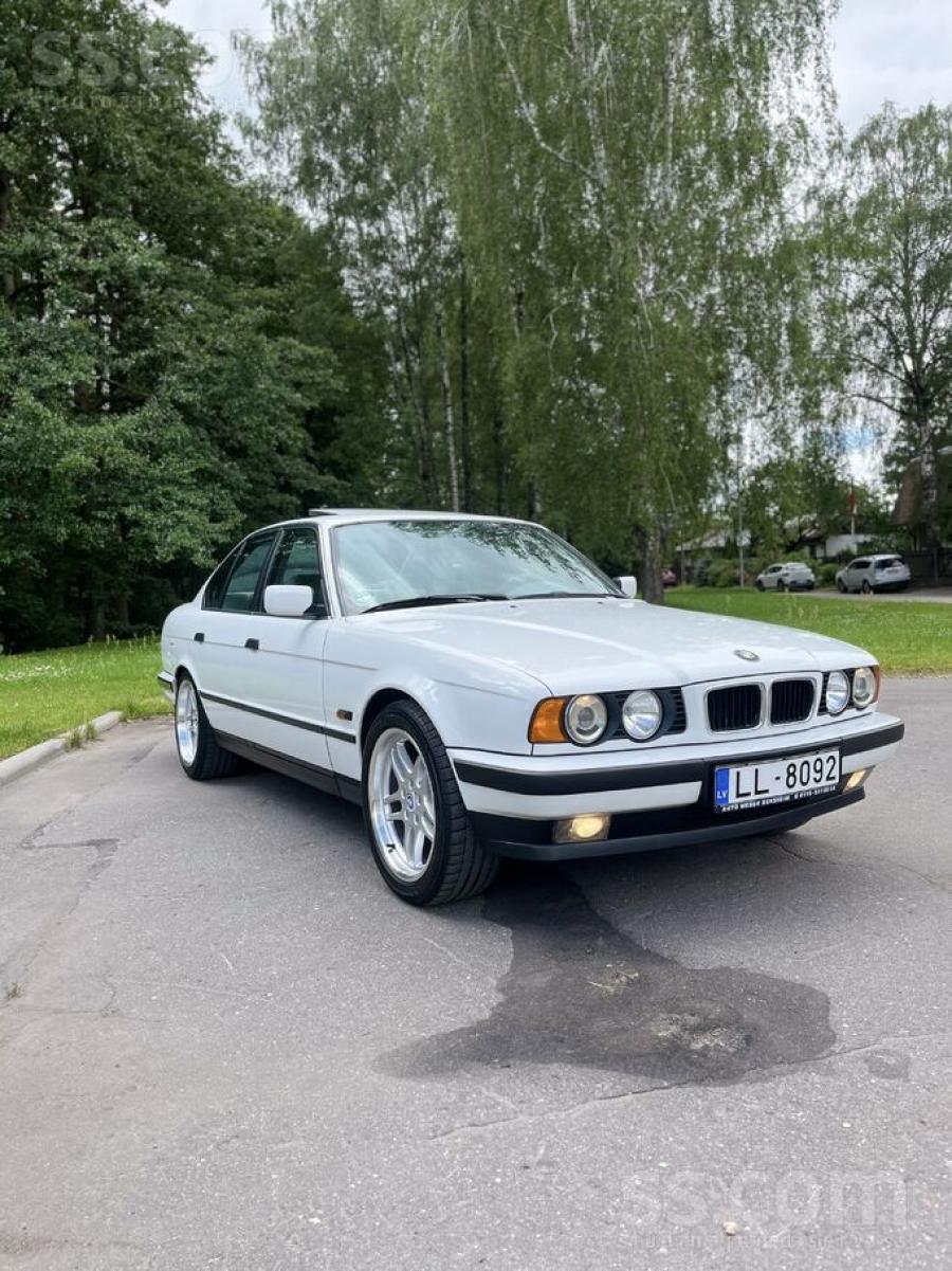 Balts BMW 520 1994 Rīga, ar dzinēja tilpumu 2.00 L un nobraukumu 310 tūkst. km par 7990 €, foto 1 vietnē AUTOMOTO.COM.LV