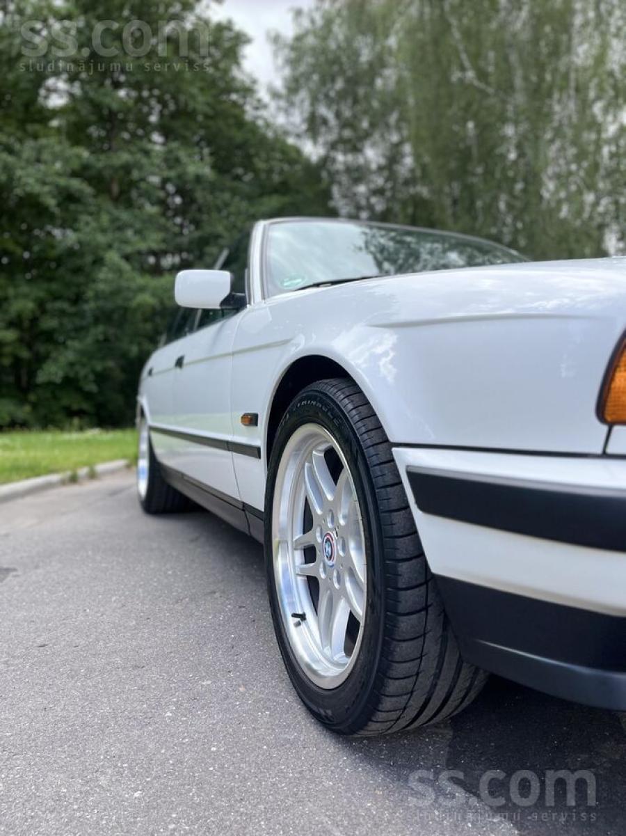 Balts BMW 520 1994 Rīga, ar dzinēja tilpumu 2.00 L un nobraukumu 310 tūkst. km par 7990 €, foto 3 vietnē AUTOMOTO.COM.LV
