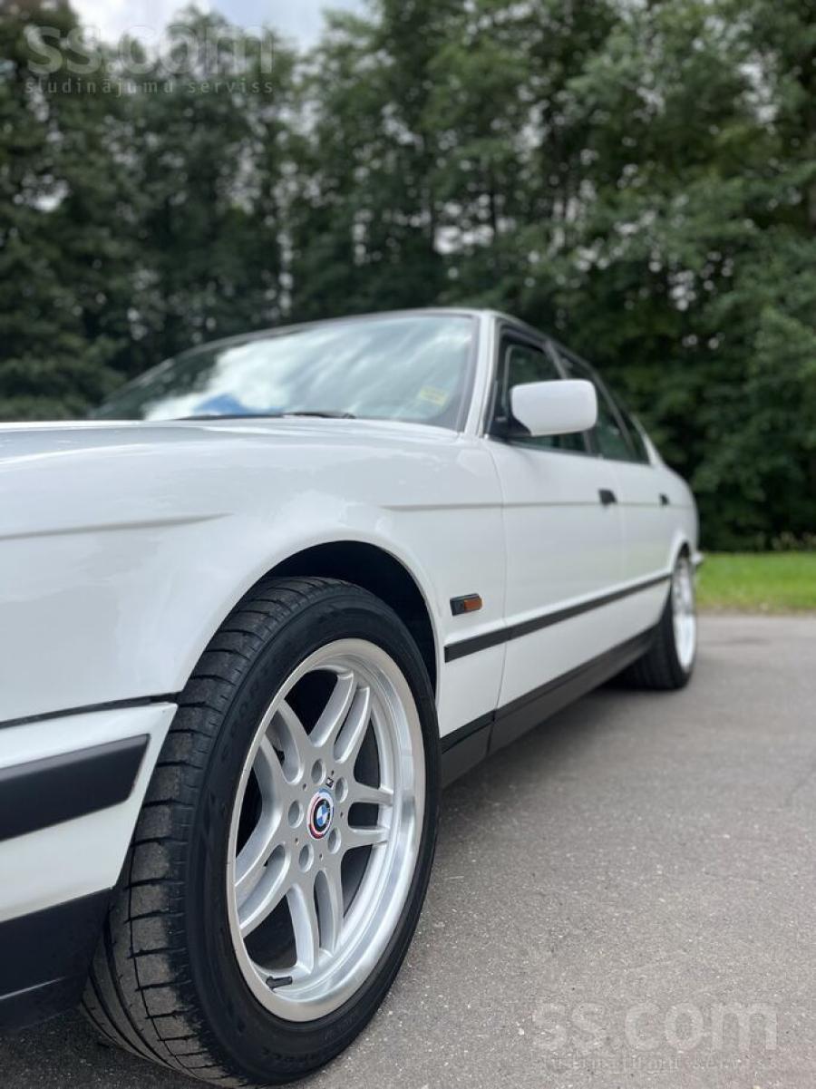 Balts BMW 520 1994 Rīga, ar dzinēja tilpumu 2.00 L un nobraukumu 310 tūkst. km par 7990 €, foto 4 vietnē AUTOMOTO.COM.LV