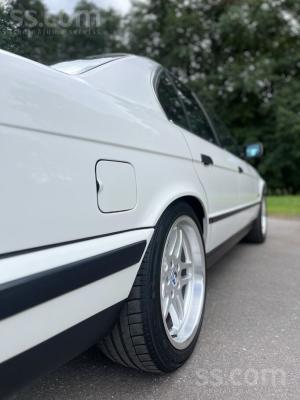 Balts BMW 520 1994 Rīga, ar dzinēja tilpumu 2.00 L un nobraukumu 310 tūkst. km par 7990 €, foto 7 vietnē AUTOMOTO.COM.LV