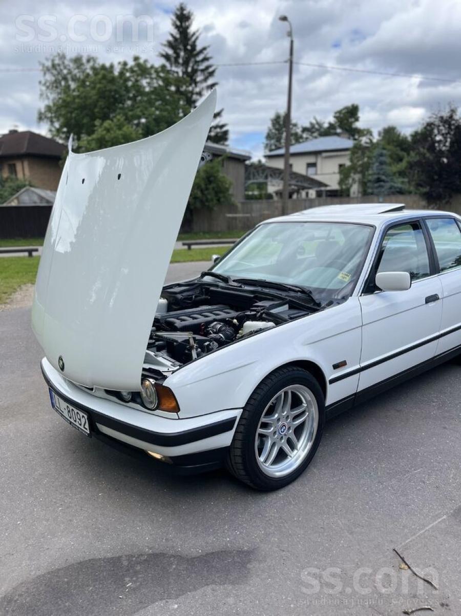 Balts BMW 520 1994 Rīga, ar dzinēja tilpumu 2.00 L un nobraukumu 310 tūkst. km par 7990 €, foto 10 vietnē AUTOMOTO.COM.LV