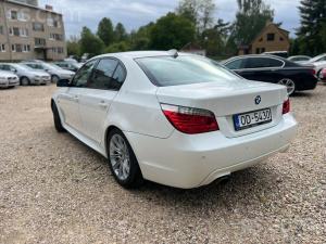 Balts BMW 520 2007 Kuldīga, ar dzinēja tilpumu 2.00 L un nobraukumu 376 tūkst. km par 6290 €, foto 5 vietnē AUTOMOTO.COM.LV