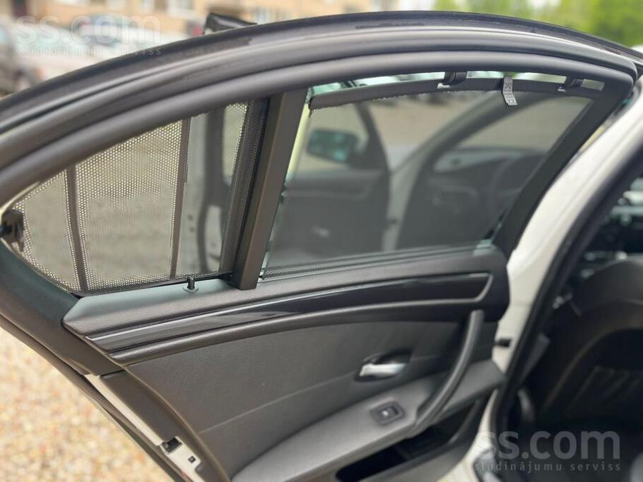 Balts BMW 520 2007 Kuldīga, ar dzinēja tilpumu 2.00 L un nobraukumu 376 tūkst. km par 6290 €, foto 20 vietnē AUTOMOTO.COM.LV